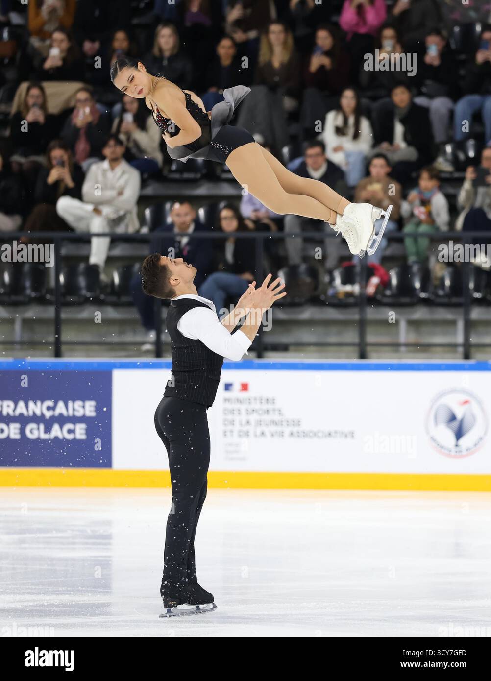 Audrey SHIN and Balazs NAGY of United States perform during Pairs Short ...