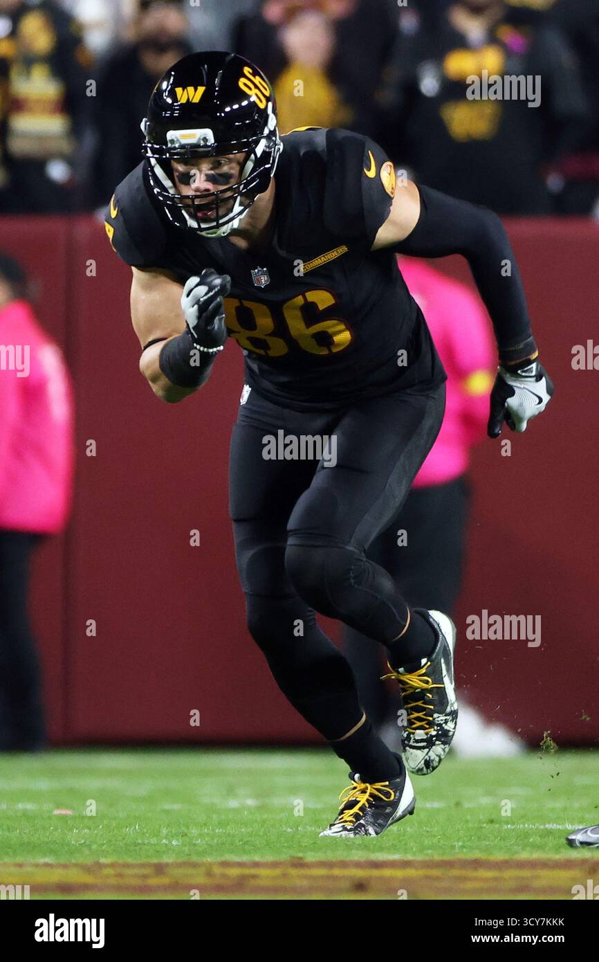 Washington Commanders tight end Zach Ertz (86) runs a route during an ...