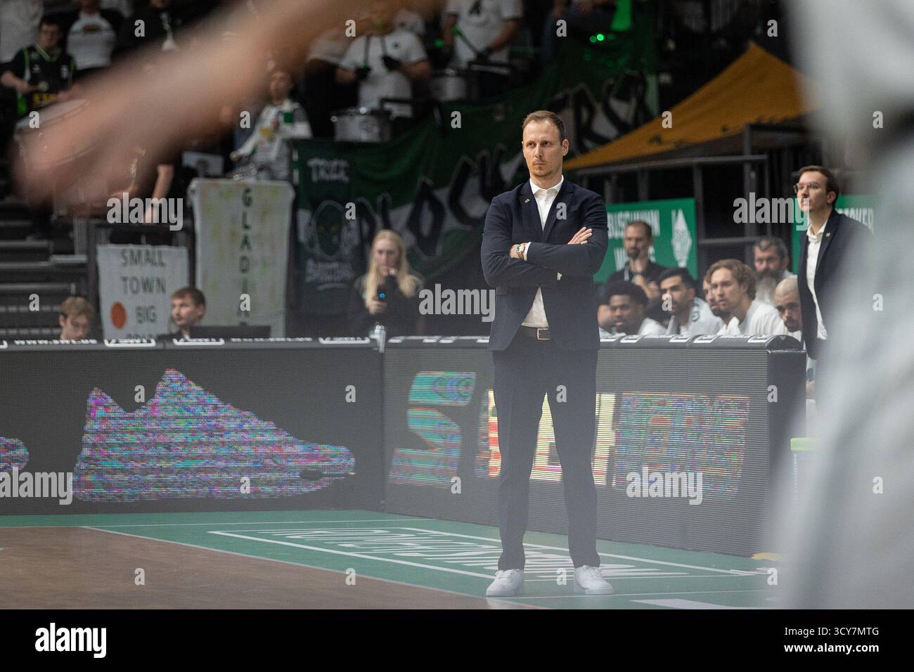 Triers Coach Jaques Schneider -- easyCredit BBL Pokal, VET-CONCEPT ...