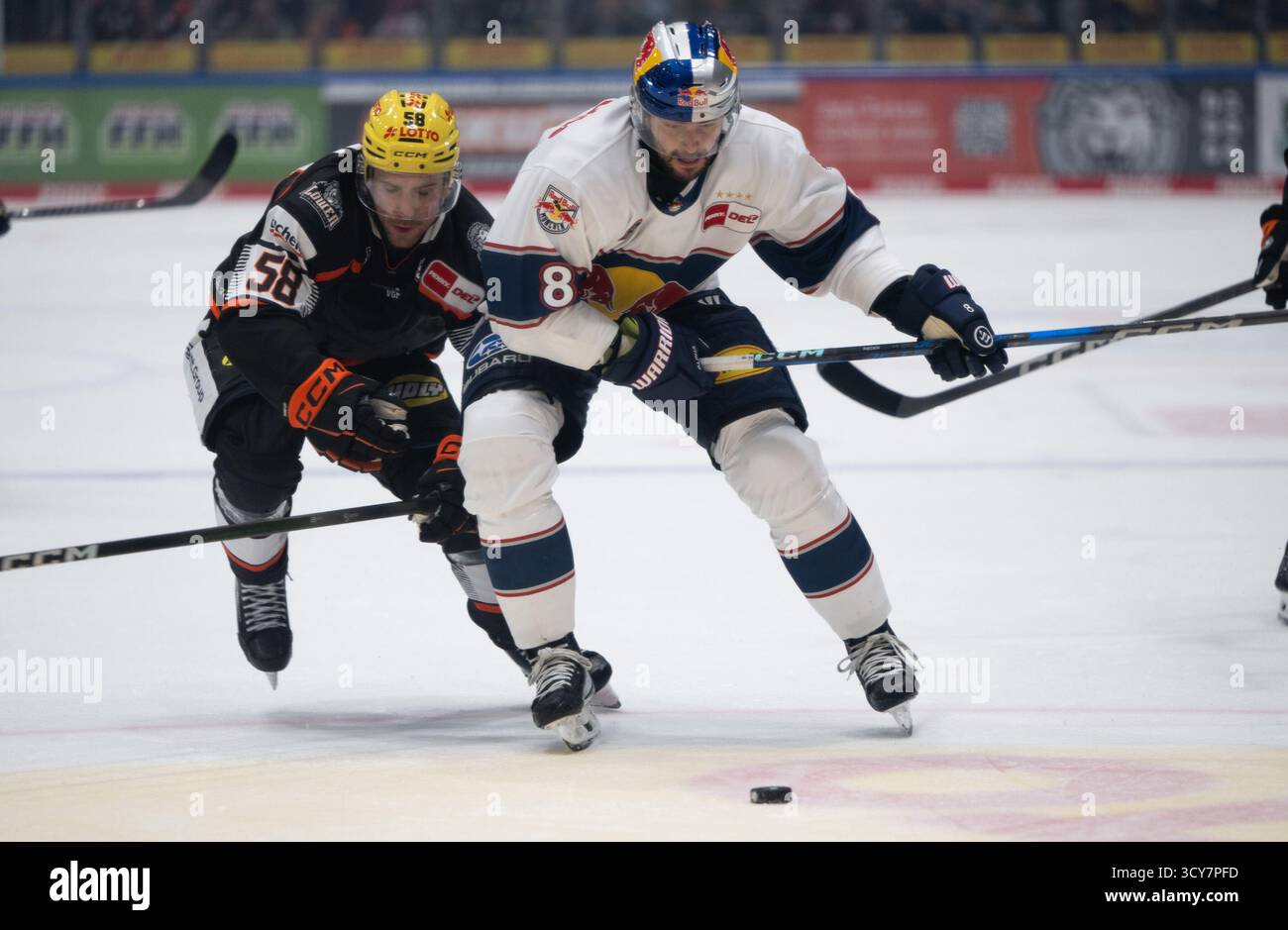 Mckiernan ryan red bull munchen hi-res stock photography and images - Alamy