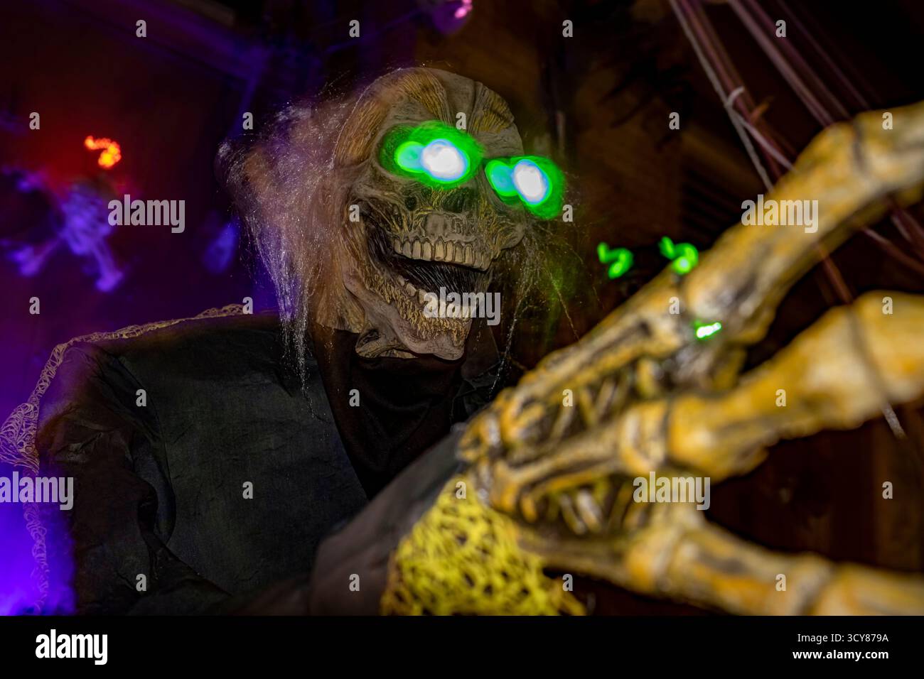 Ghoulish decorations 2025 hi-res stock photography and images - Alamy