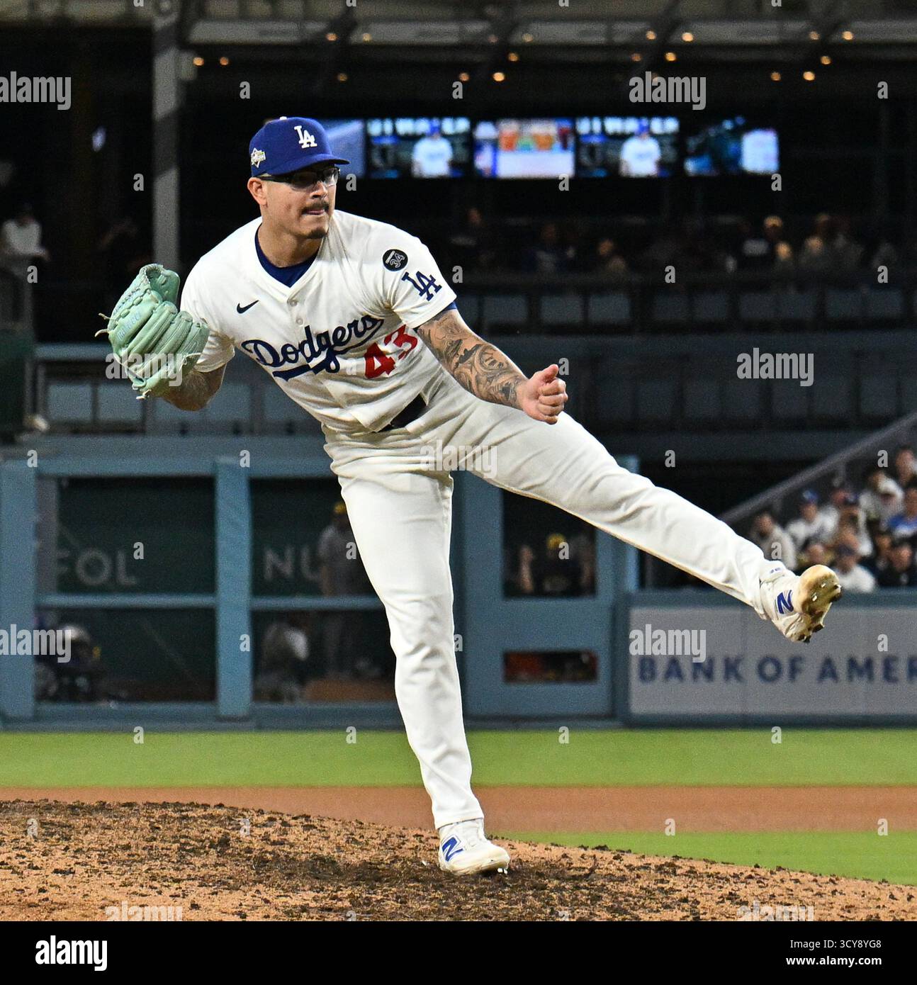 Los Angeles Dodgers pitcher Anthony Banda throws a pitch in the eighth ...