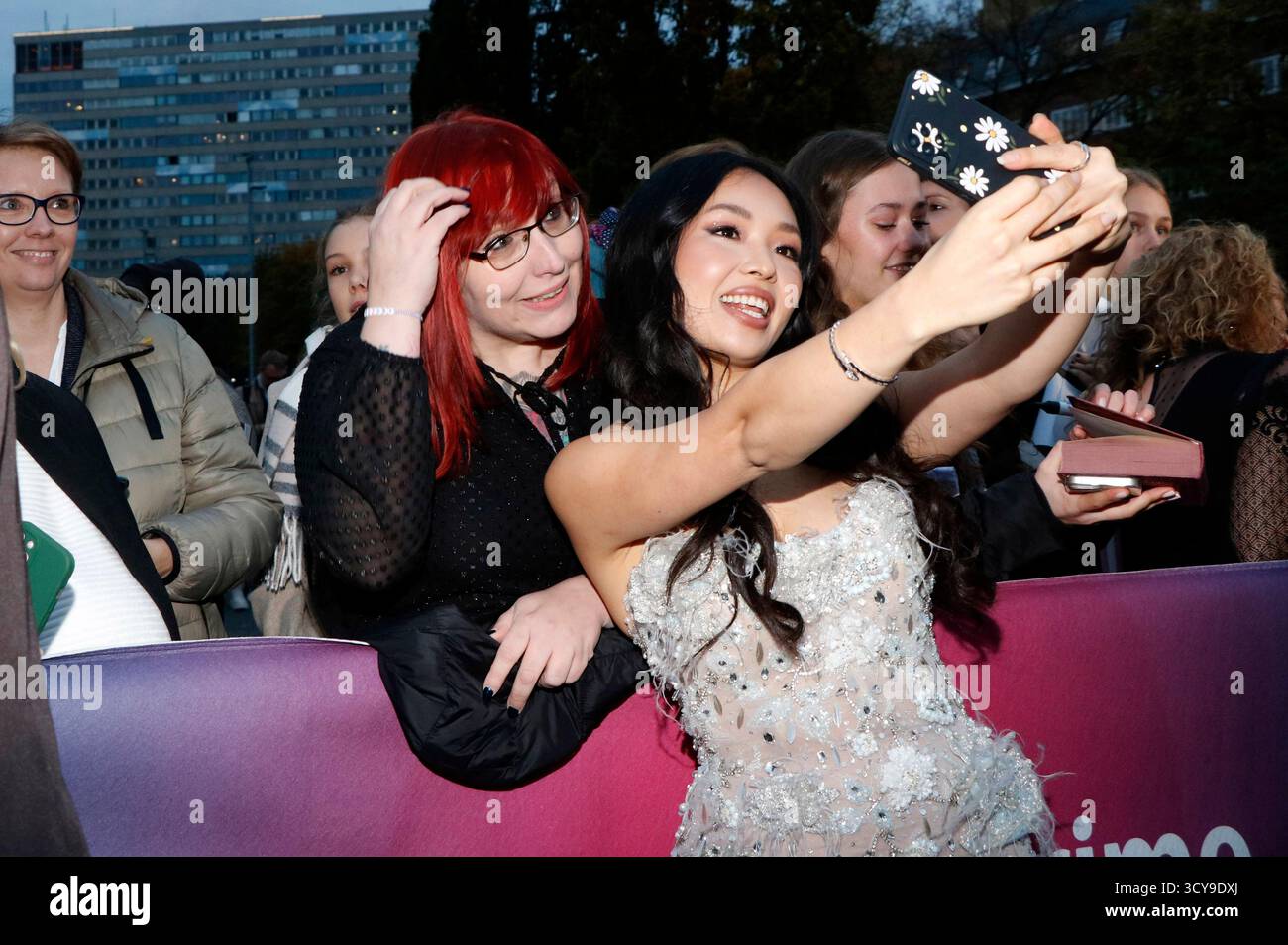 Andrea Guo bei der Premiere der 2. Staffel der Amazon Prime Video Serie ...