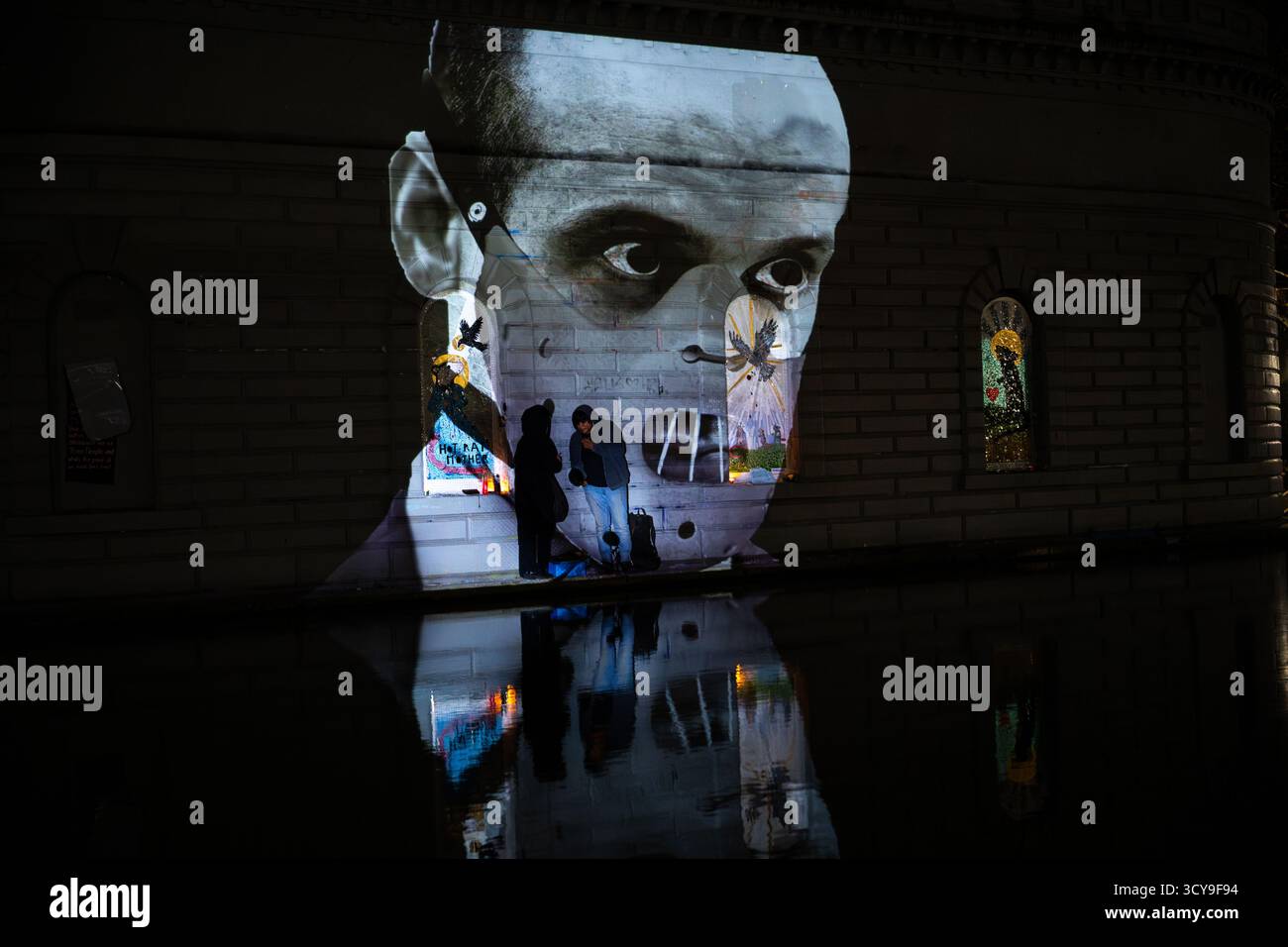 Seattle, USA. 17th Oct 2025. Late in the evening Seattle artists Light ...
