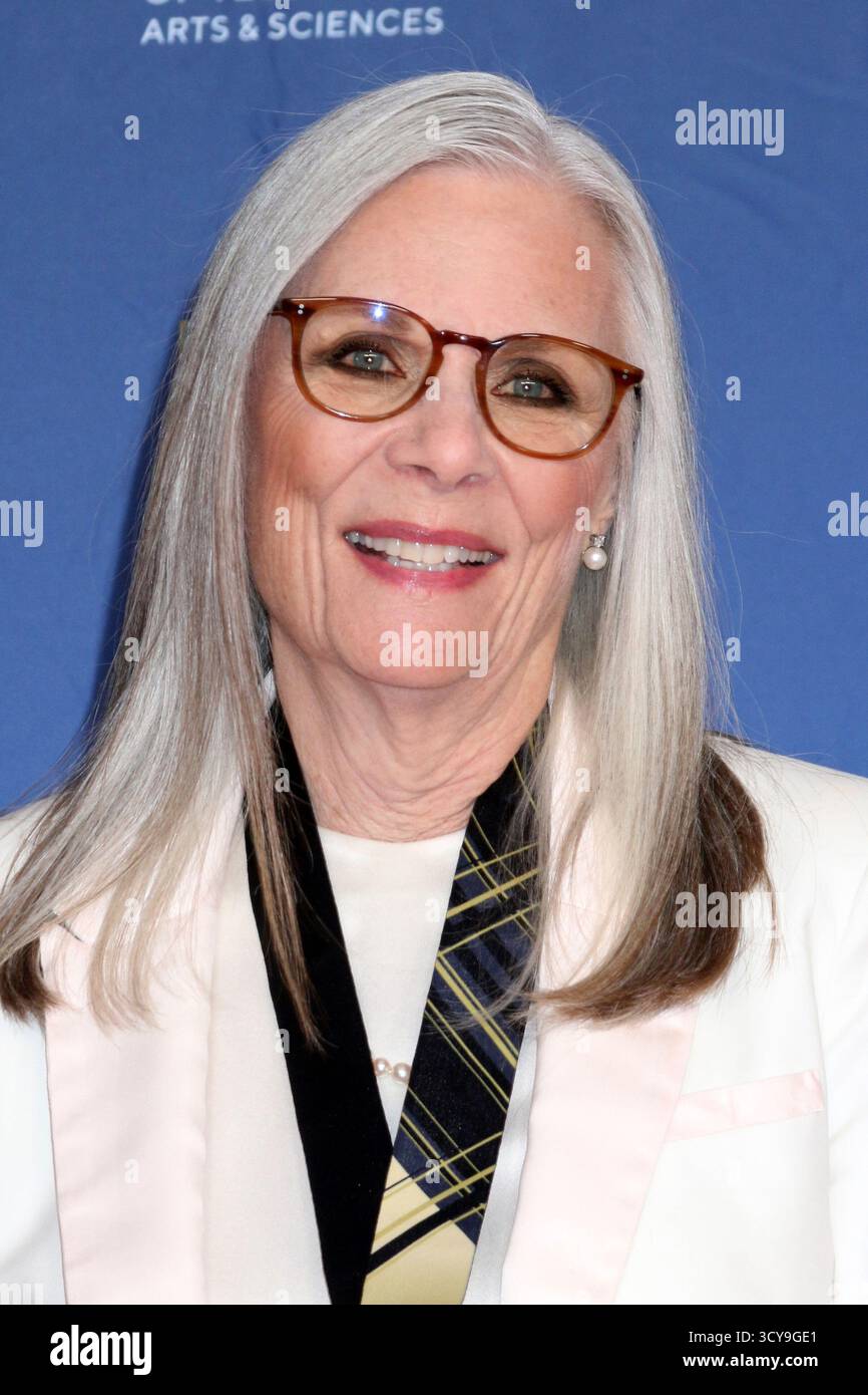 Pasadena, USA. 17, October, 2025. Pictured left to right, Jane Elliot ...