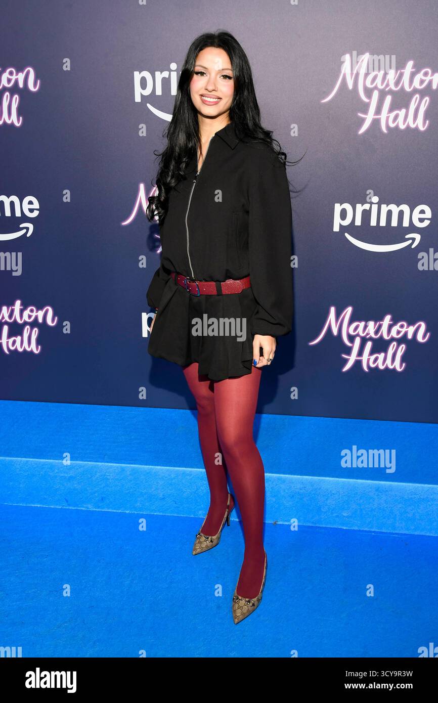 abb/Maxton Hall- Emily Furz zu Gast auf dem blauen Teppich bei der ...