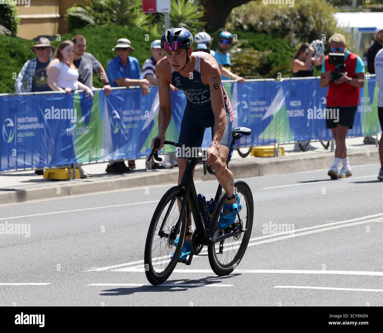 Sullivan Middaugh, of EagleVail, CO, at the U23 2025 World Triathlon ...