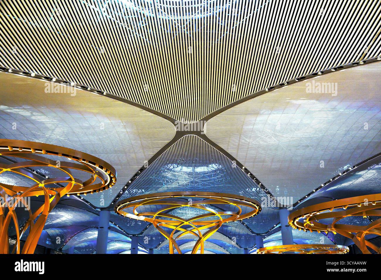 Multi level roof hi-res stock photography and images - Alamy