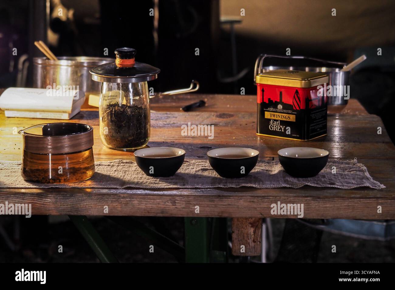 Tea setup glass pot hi-res stock photography and images - Alamy