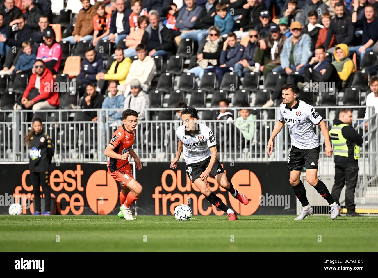 24 Pierre LEMONNIER (red) - 06 Sam SANNA (slmfc) - 10 Saif-Eddine ...