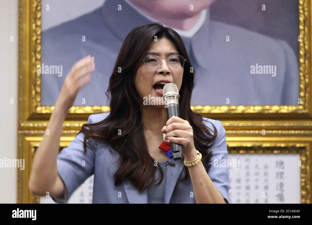 Cheng Li-wun delivers a speech after winning in the Kuomintang (KMT, Nationalist Party) chairman ...