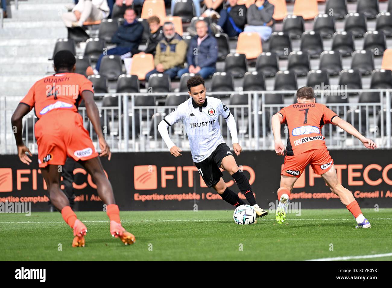 11 Kemo CISSE (red) during the Ligue 2 BKT match between Laval and Red ...