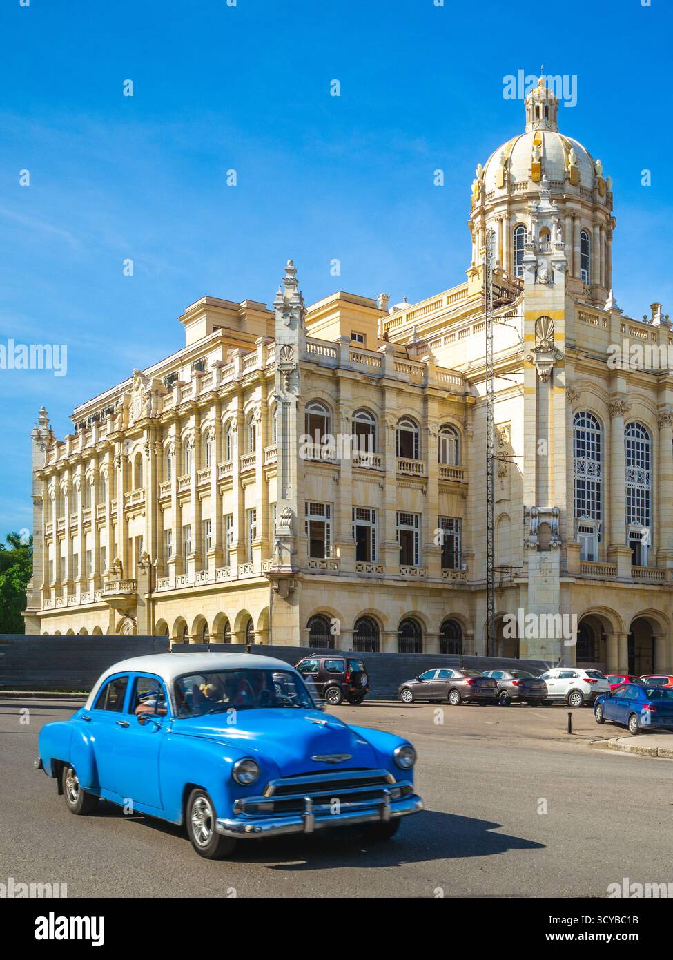 Vintage car facade historic hi-res stock photography and images - Alamy