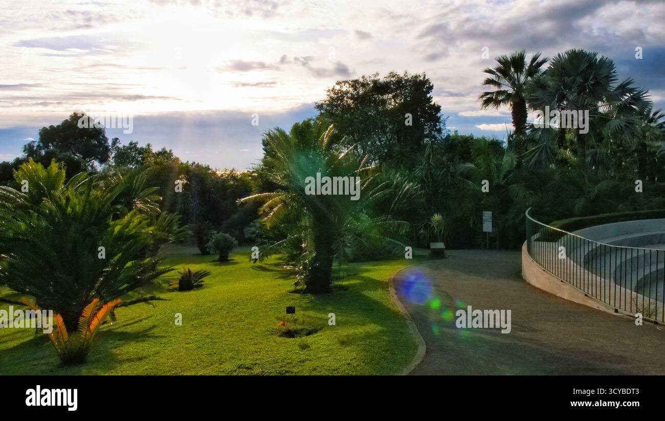 Outdoor lighting water feature hi-res stock photography and images - Alamy