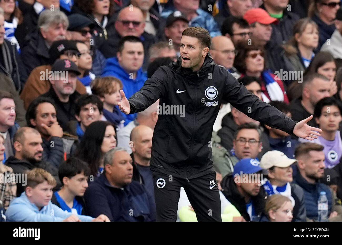 Brighton and Hove Albion manager Fabian Hurzeler during the Premier ...