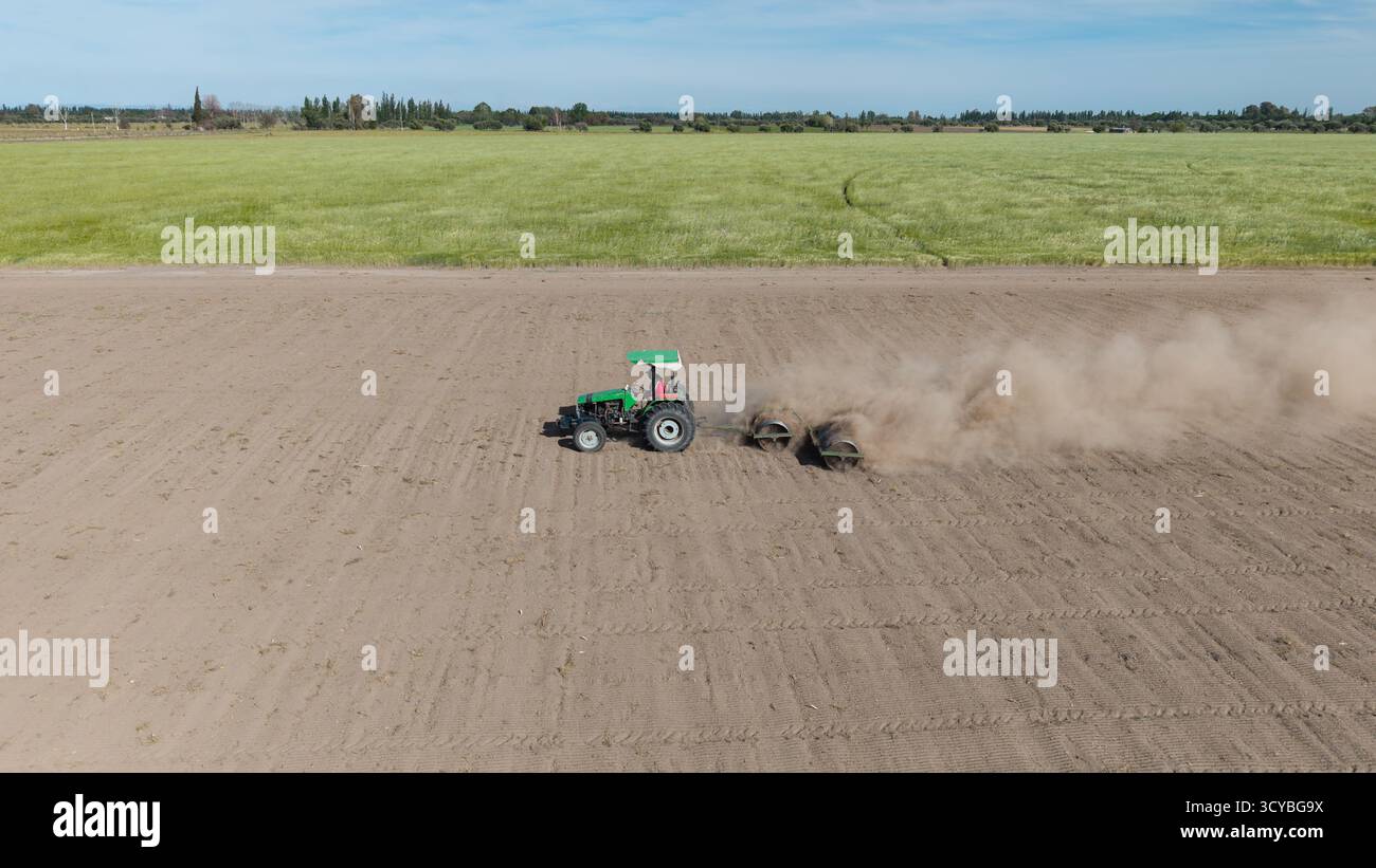 Grain crusher hi-res stock photography and images - Alamy