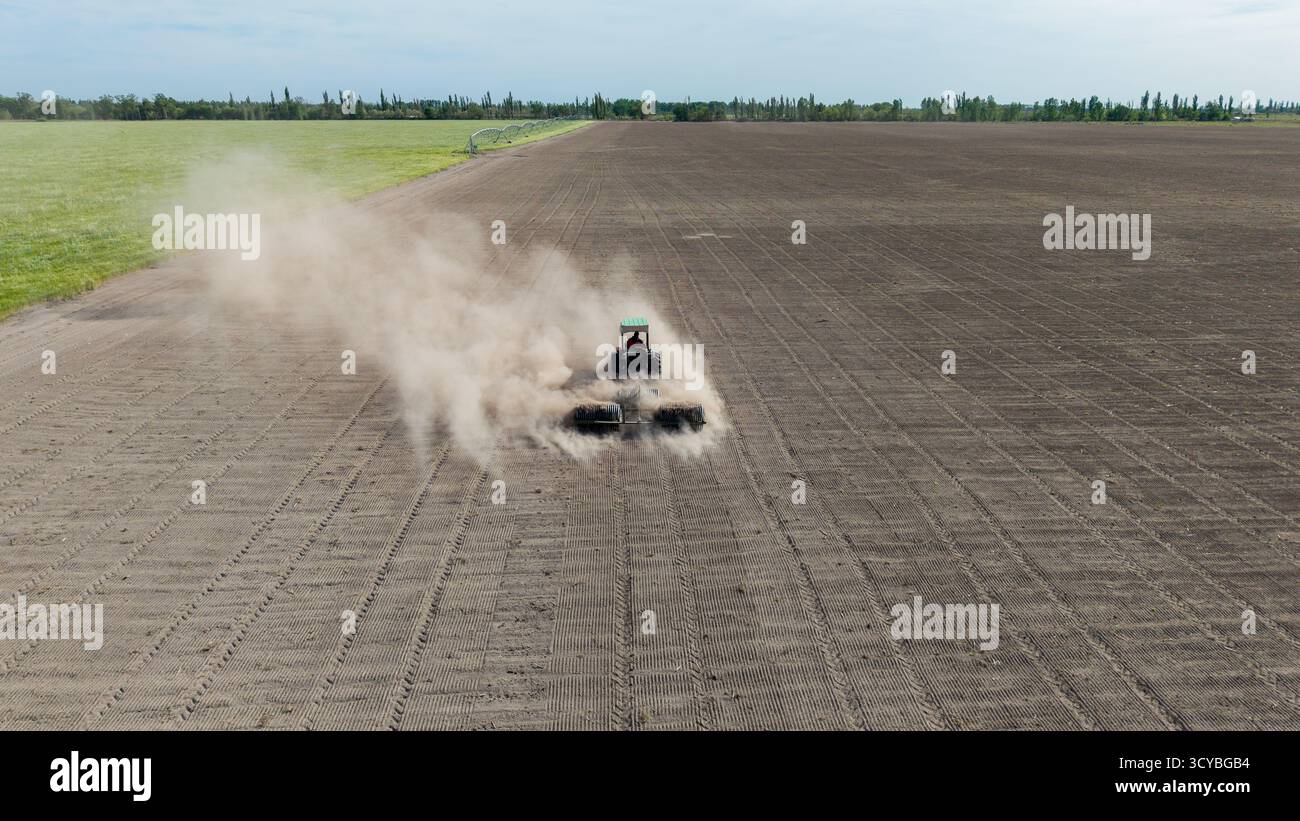 Grain crusher hi-res stock photography and images - Alamy