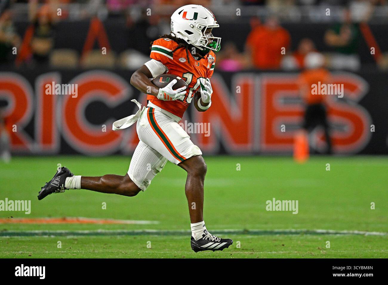 MIAMI GARDENS, FL - OCTOBER 17: Miami wide receiver Malachi Toney (10 ...