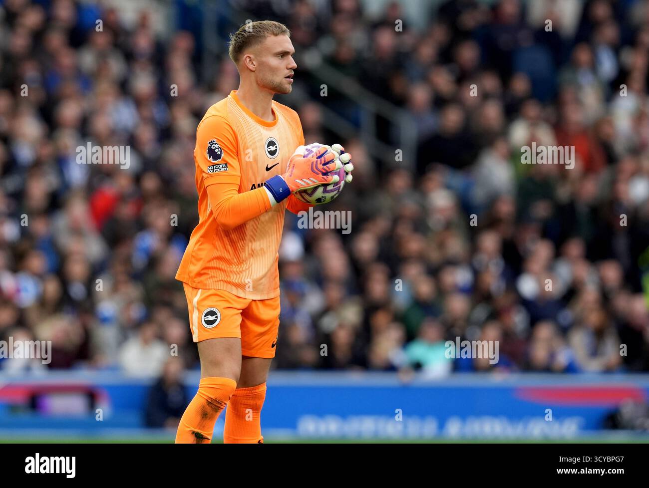 Brighton and Hove Albion goalkeeper Bart Verbruggen during the Premier ...