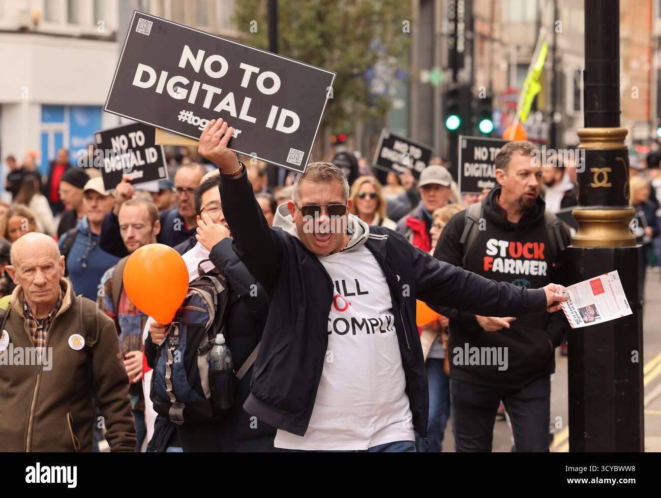 London, UK, 18th October 2025. 1000s of people marched through central ...
