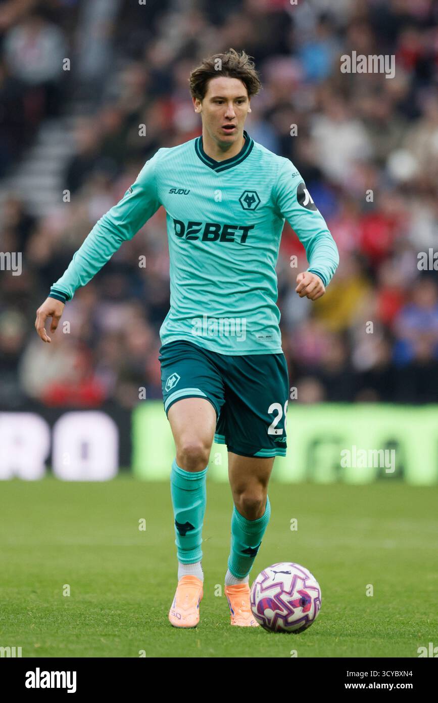 Wolverhampton Wanderers' Fer Lopez during the Premier League match at ...