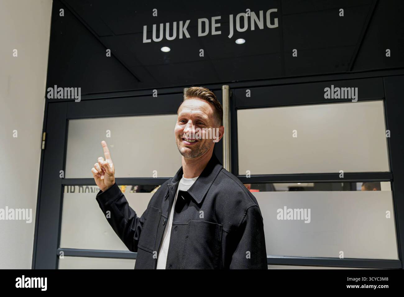 (Photo by Kevin Senders/Marcel ter Bals/DeFodi Images Stock Photo - Alamy