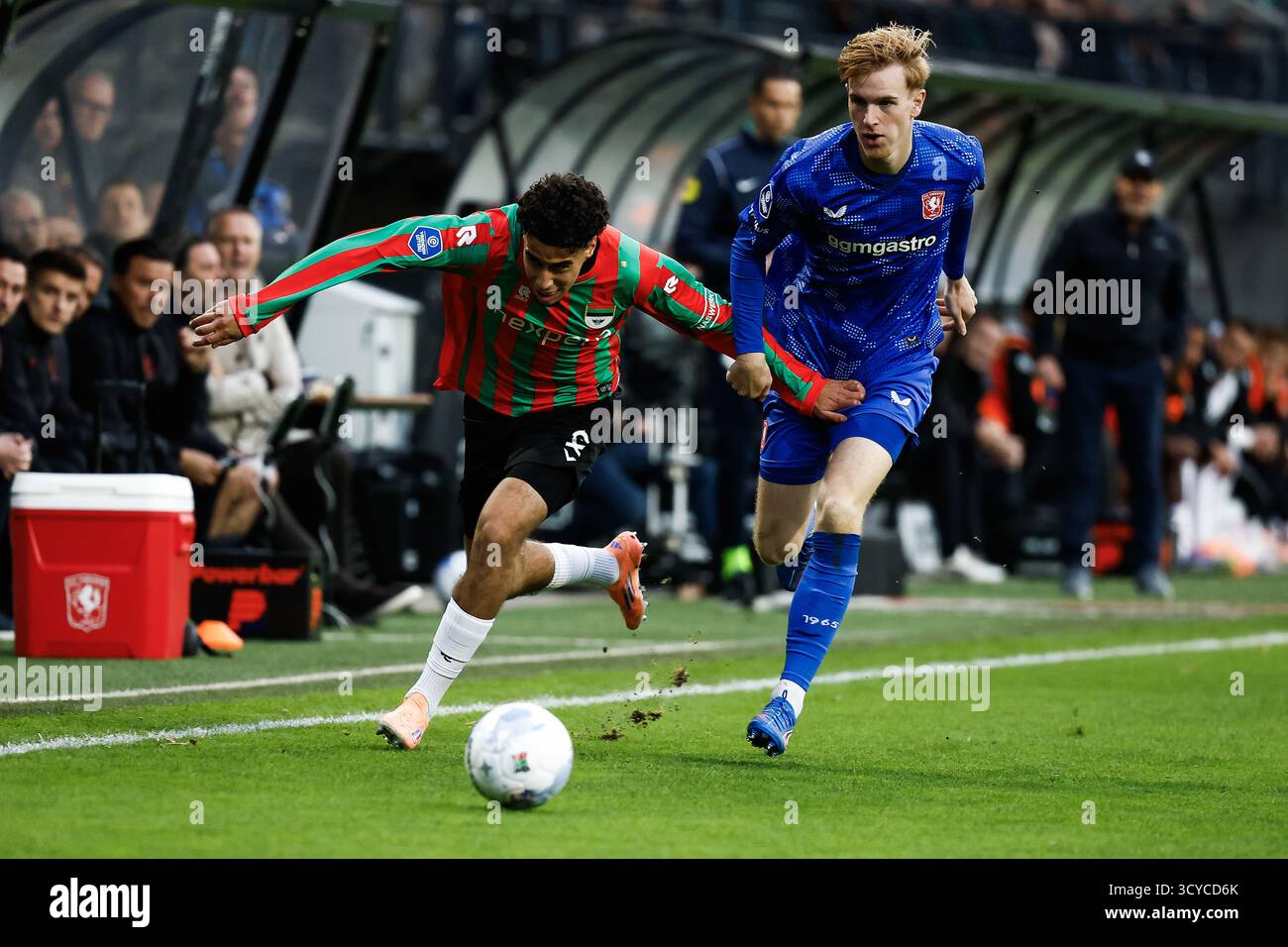 NIJMEGEN - Sami Ouaissa of NEC Nijmegen, Mats Rots of FC Twente (l-r ...