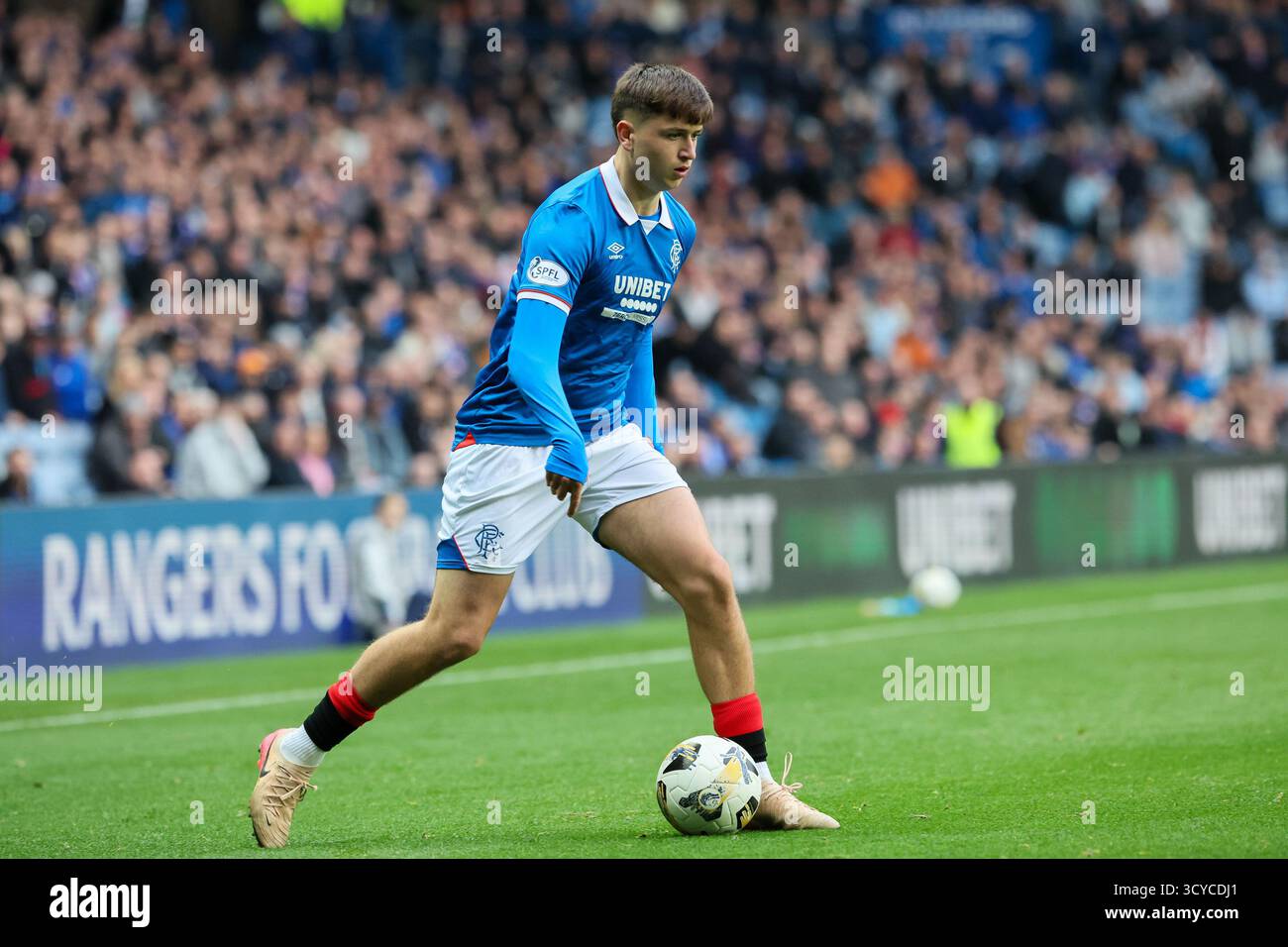 Mikey dundee hi-res stock photography and images - Alamy