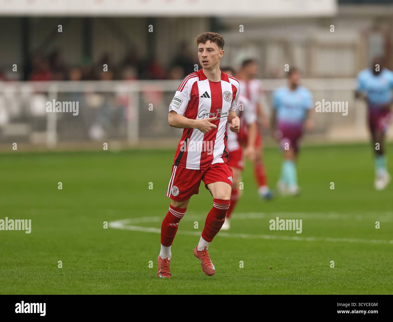 BRACKLEY, ENGLAND - OCTOBER 18: Callum Stewart of Brackley Town during ...