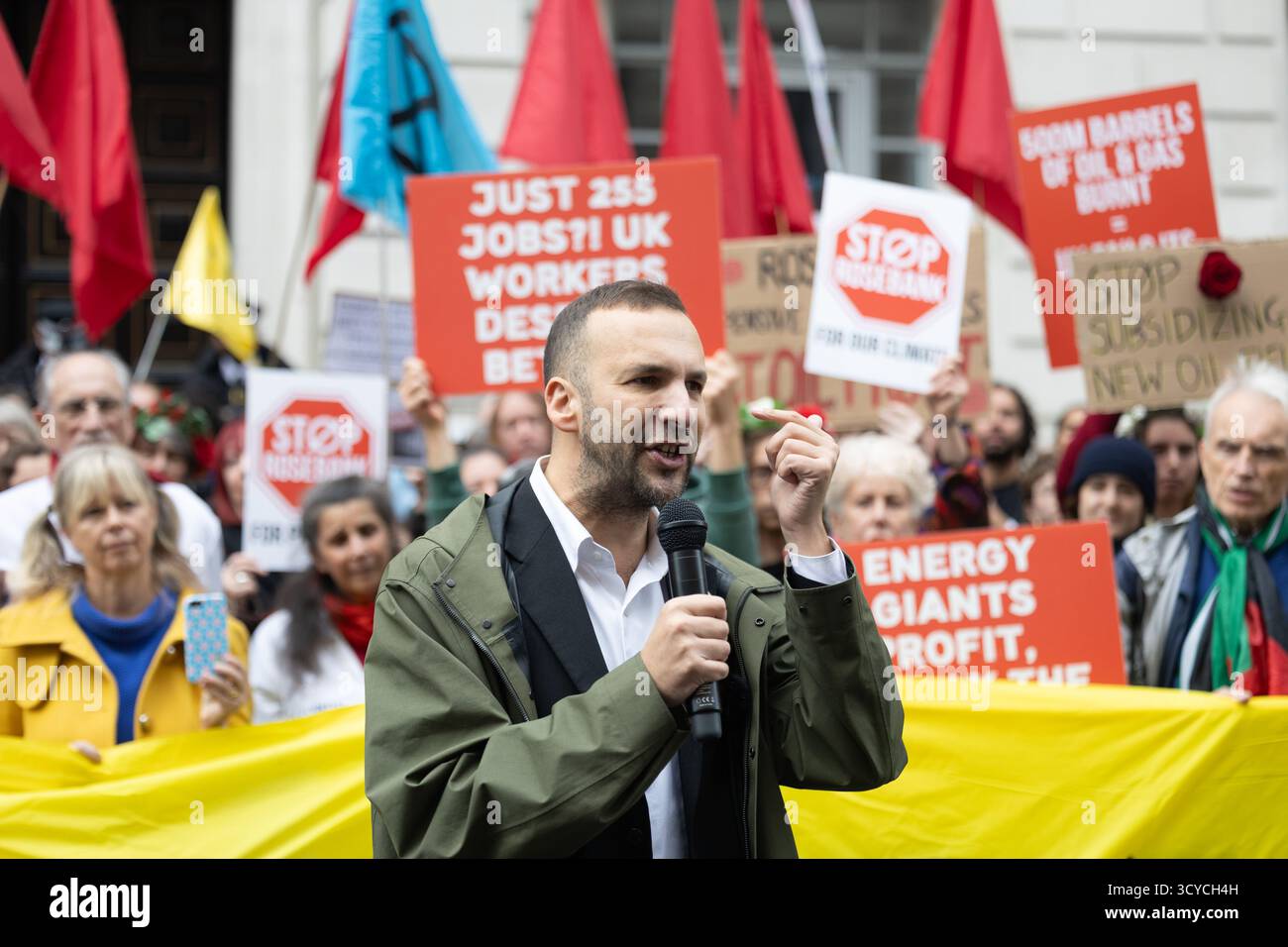 Green Oarty Leader Zak Polanski speaks at a protest against the ...