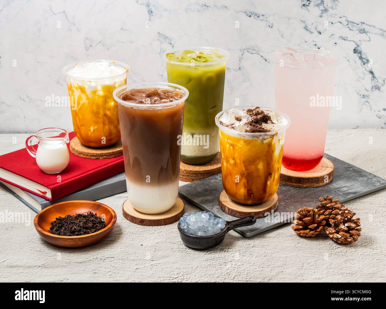 Iced oreo milk tea hi-res stock photography and images - Alamy