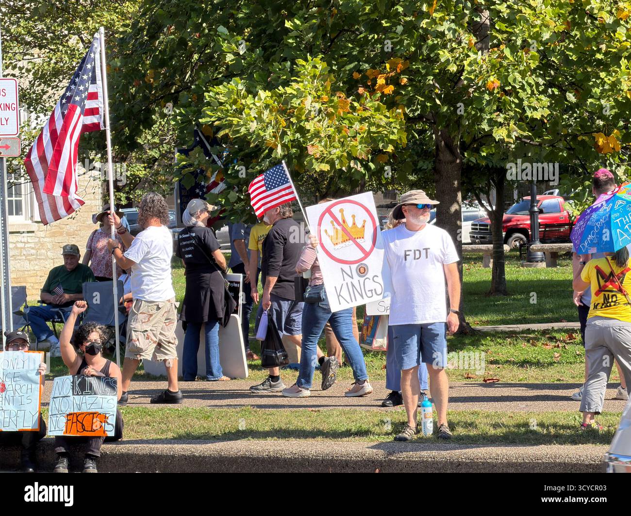 American flag no kings hi-res stock photography and images - Alamy
