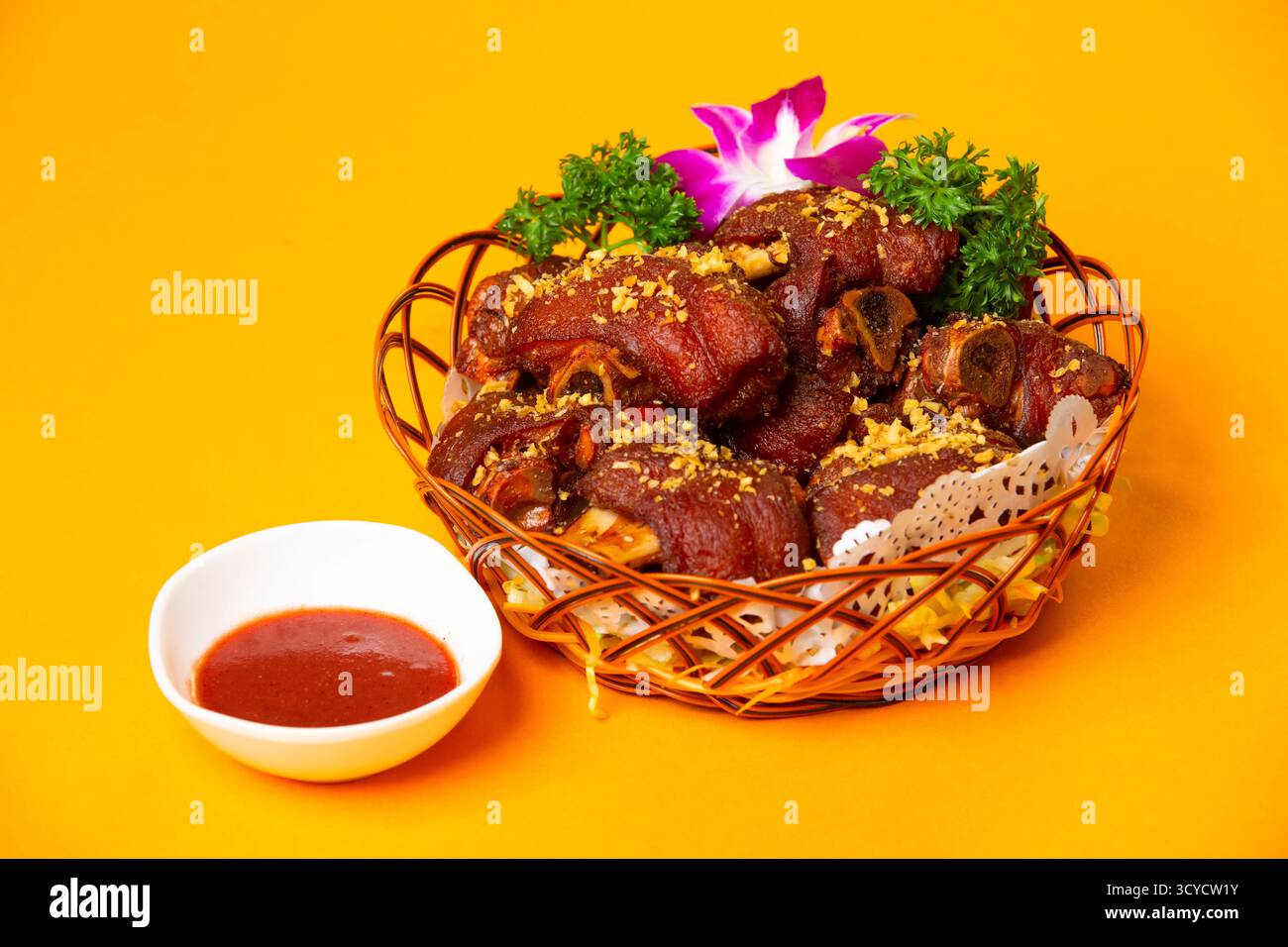 Crispy fried pig trotters hi-res stock photography and images - Alamy