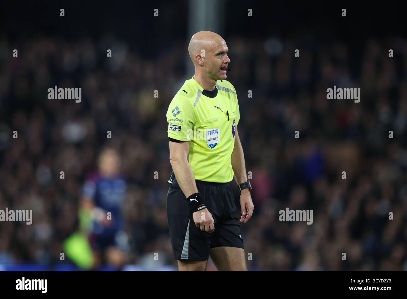 LONDON, UK - 18th Oct 2025: Referee Anthony Taylor during the Premier ...