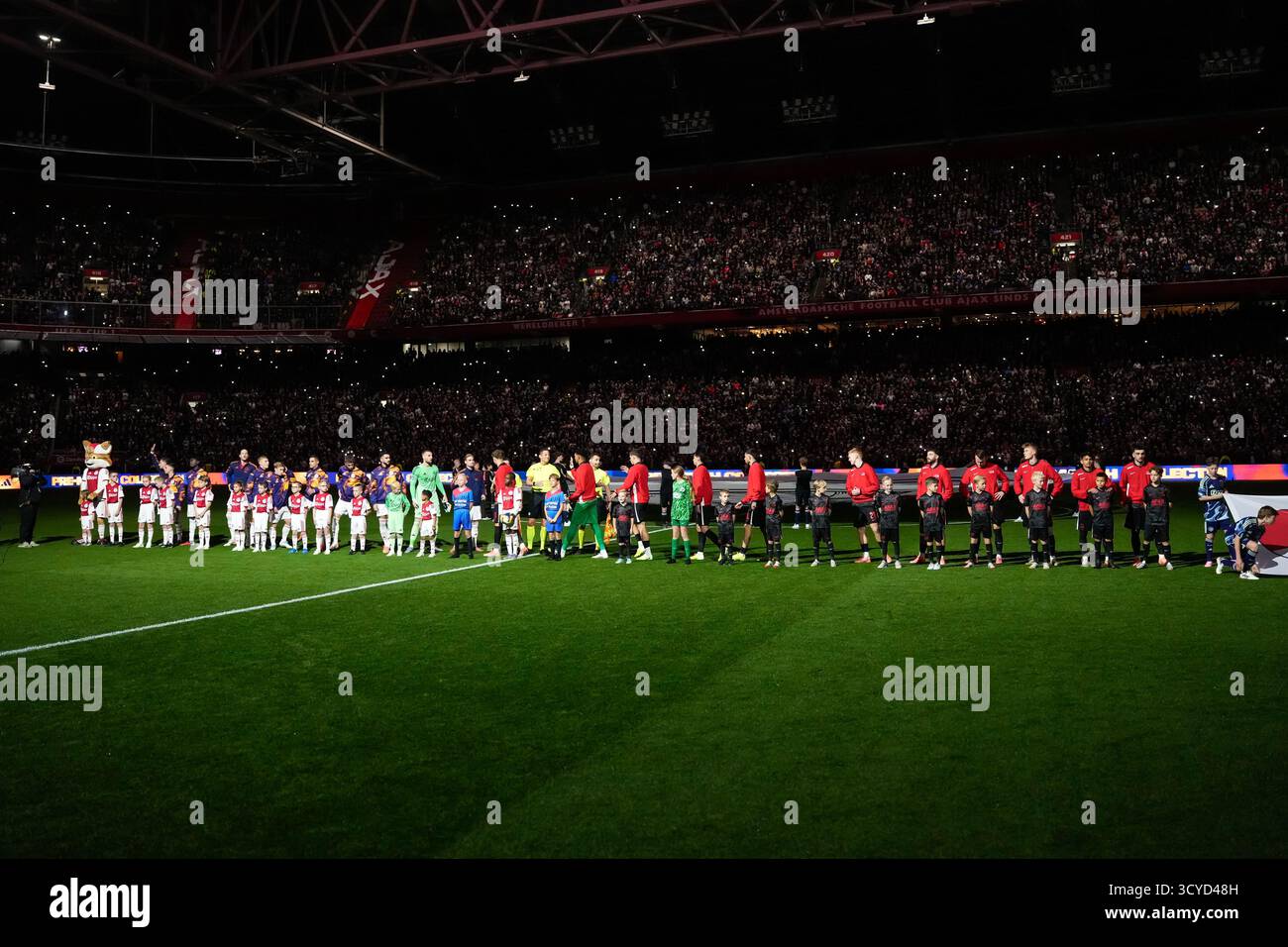 AMSTERDAM, NETHERLANDS - OCTOBER 18: Goalkeeper Rome Jayden Owusu-Oduro ...