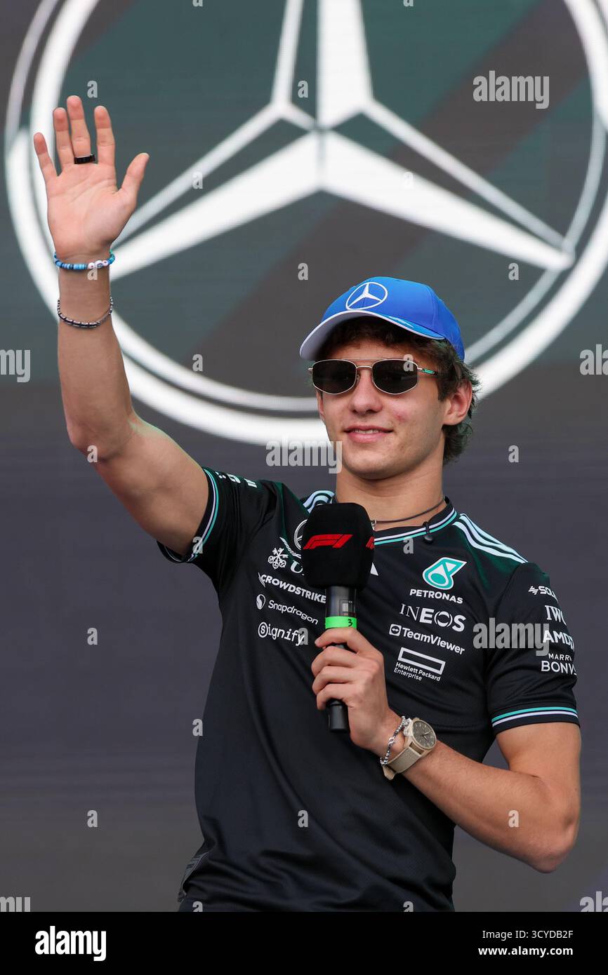 AUSTIN, TX - OCTOBER 17: Mercedes-AMG Petronas Formula 1 Team driver ...