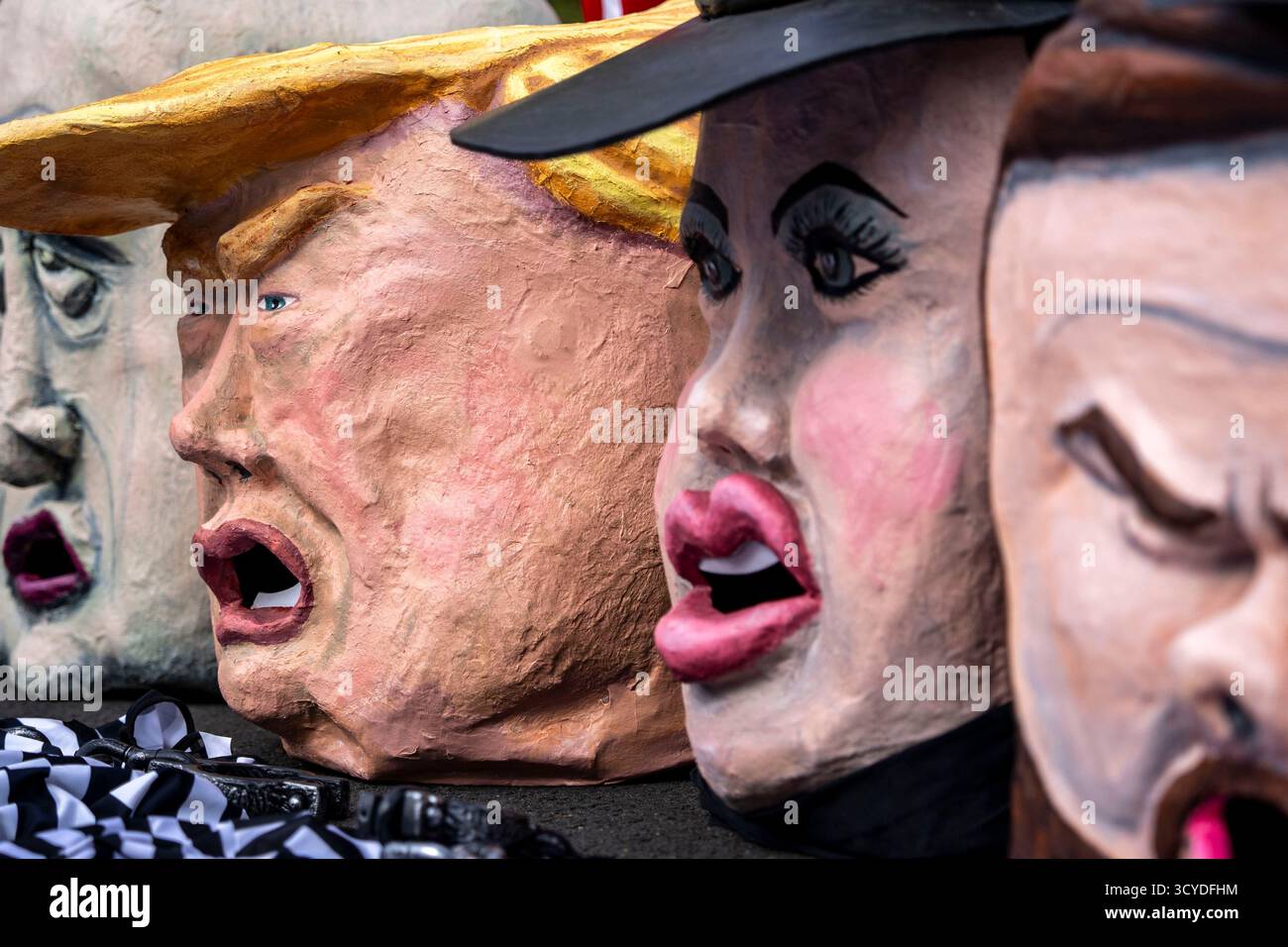 Washington, United States. 18th Oct, 2025. Paper mache heads of United ...