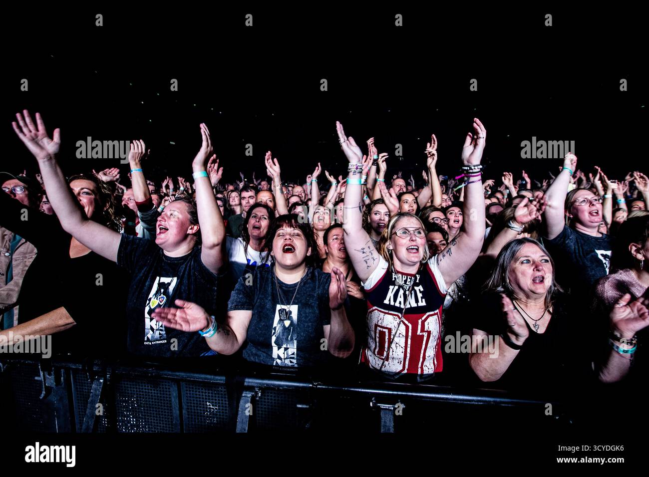 ROTTERDAM – Fans of the rock band Kane during their final concert at ...