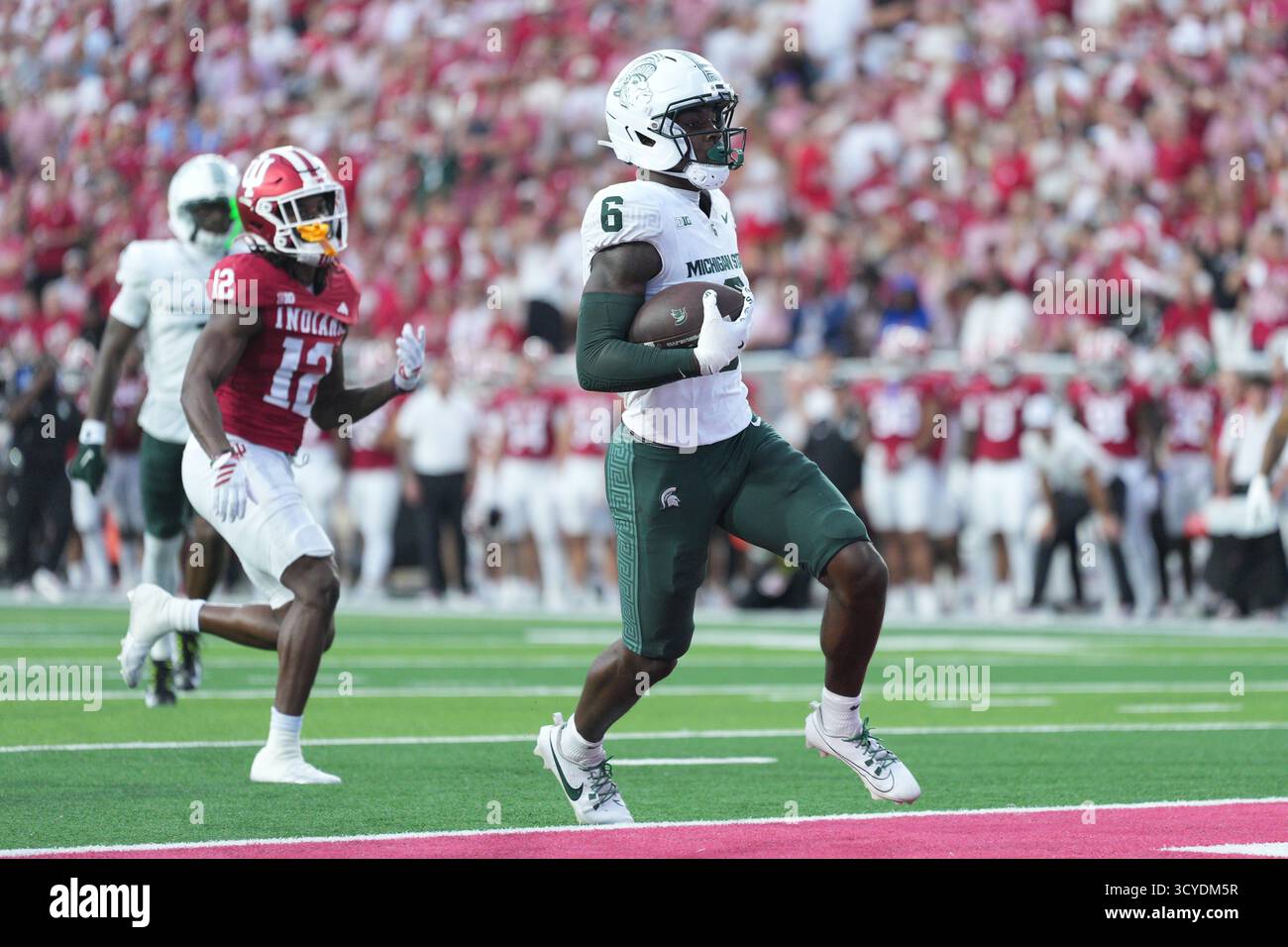 Michigan State wide receiver Nick Marsh goes in for a touchdown during ...