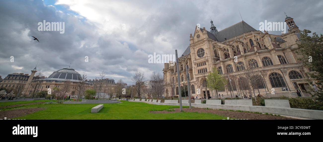 panoramic photo of Paris and its landmarks. France Stock Photo - Alamy