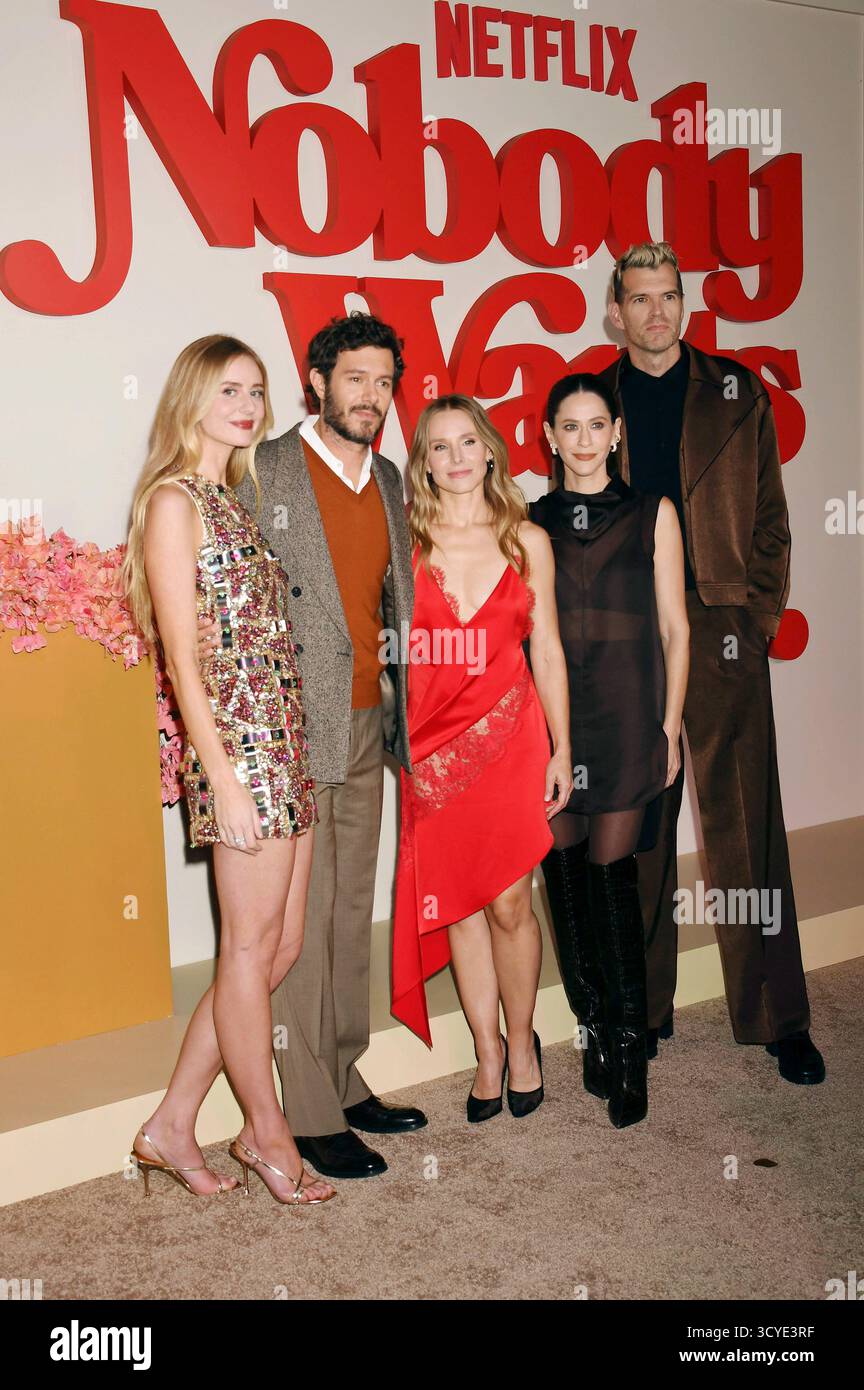 Justine Lupe, Adam Brody, Kristen Bell, Jackie Tohn und Timothy Simons ...