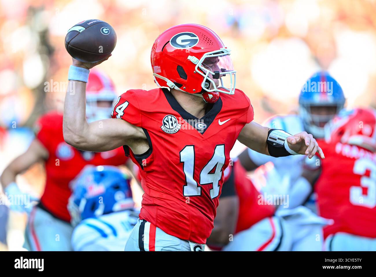 ATHENS, GA - OCTOBER 18: Georgia quarterback Gunner Stockton (14) drops ...