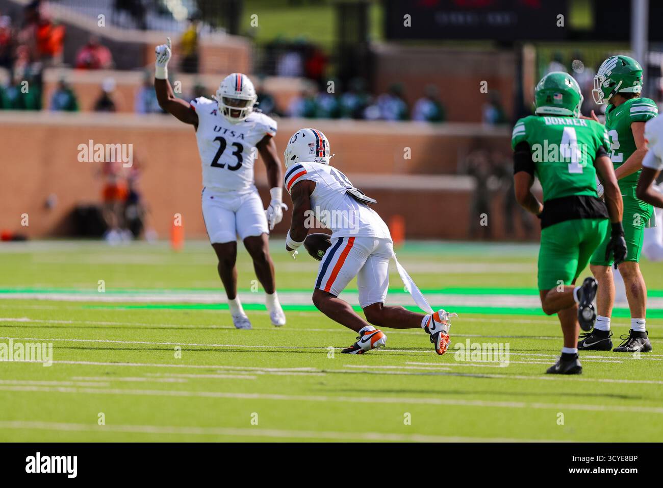 Denton, OK, USA. October 18, 2025:.UTSA Roadrunners safety Tyan Milton ...