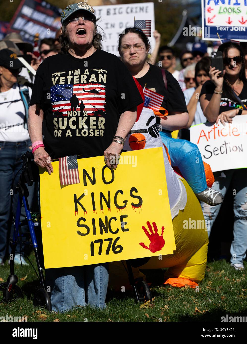 Veteran Sharon Busby from Manitou Springs, Colo., attends the ...