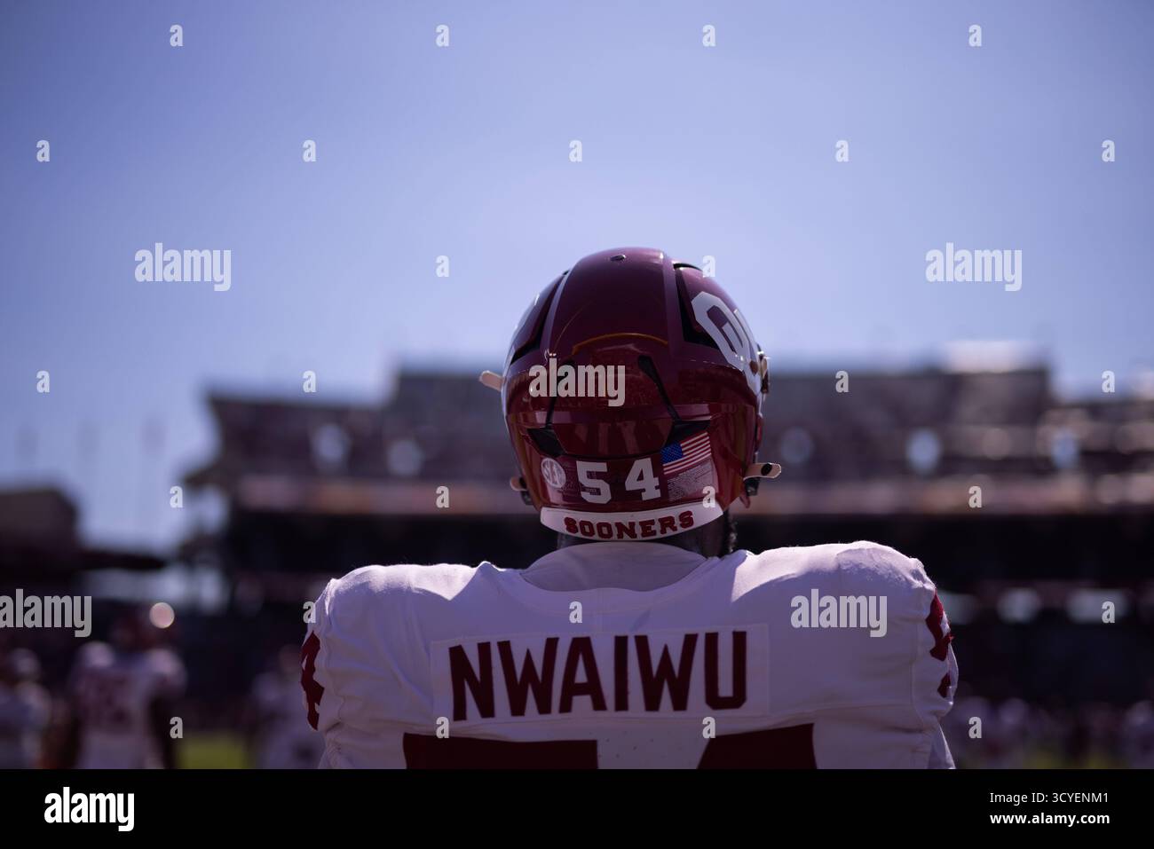 Oklahoma offensive lineman Febechi Nwaiwu (54) during warm ups before ...