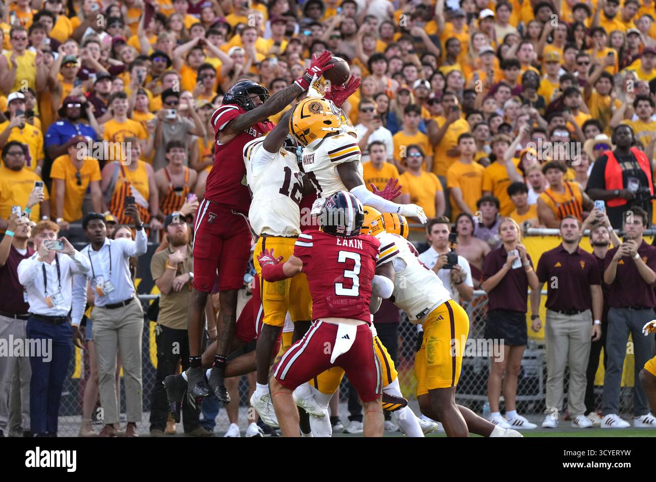 The Hail Mary in the second half of an NCAA college football game ...