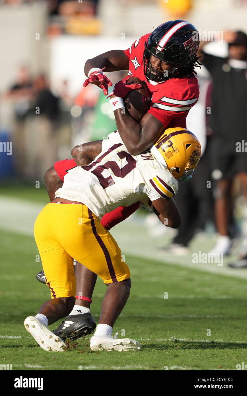 Arizona State defensive back Javan Robinson (12) makes the tackle ...