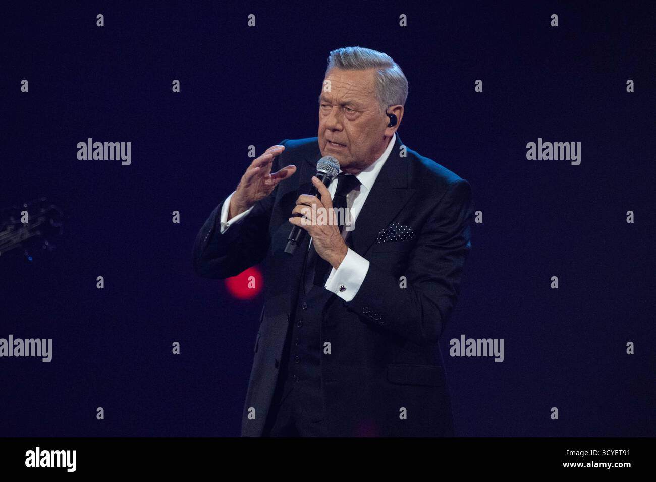 Roland KAISER, Saenger, Schlagersaenger, Musiker, singend, Gesang ...