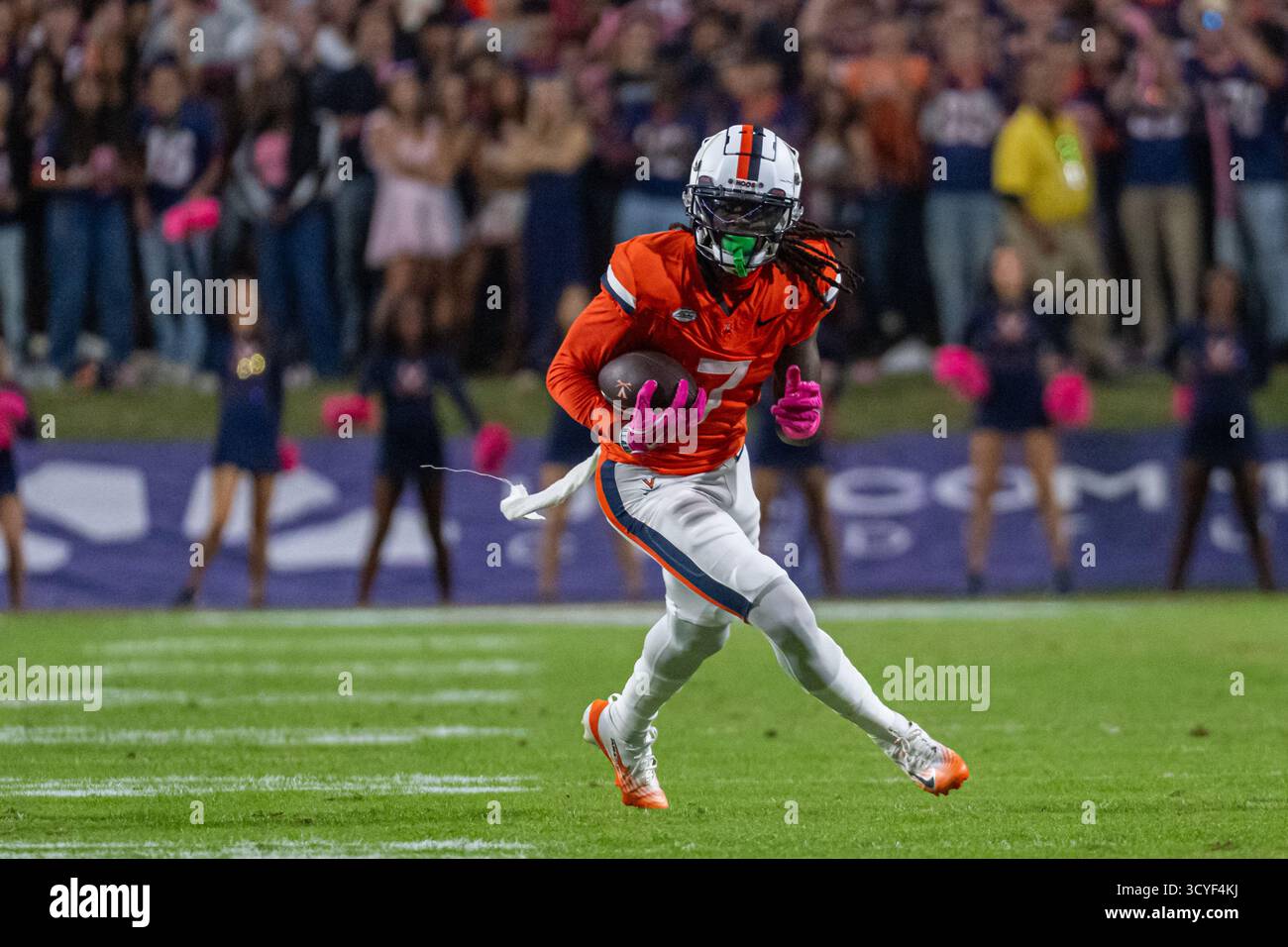 Virginia wide receiver Jahmal Edrine (7) runs the ball downfield after ...