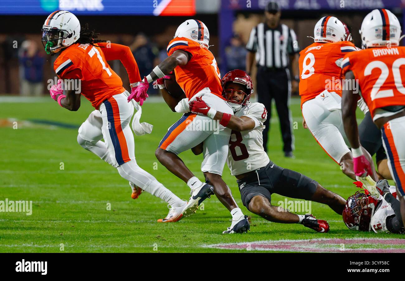 October 18, 2025: Washington State Cougars CB #8 Kenny Worthy III tries ...